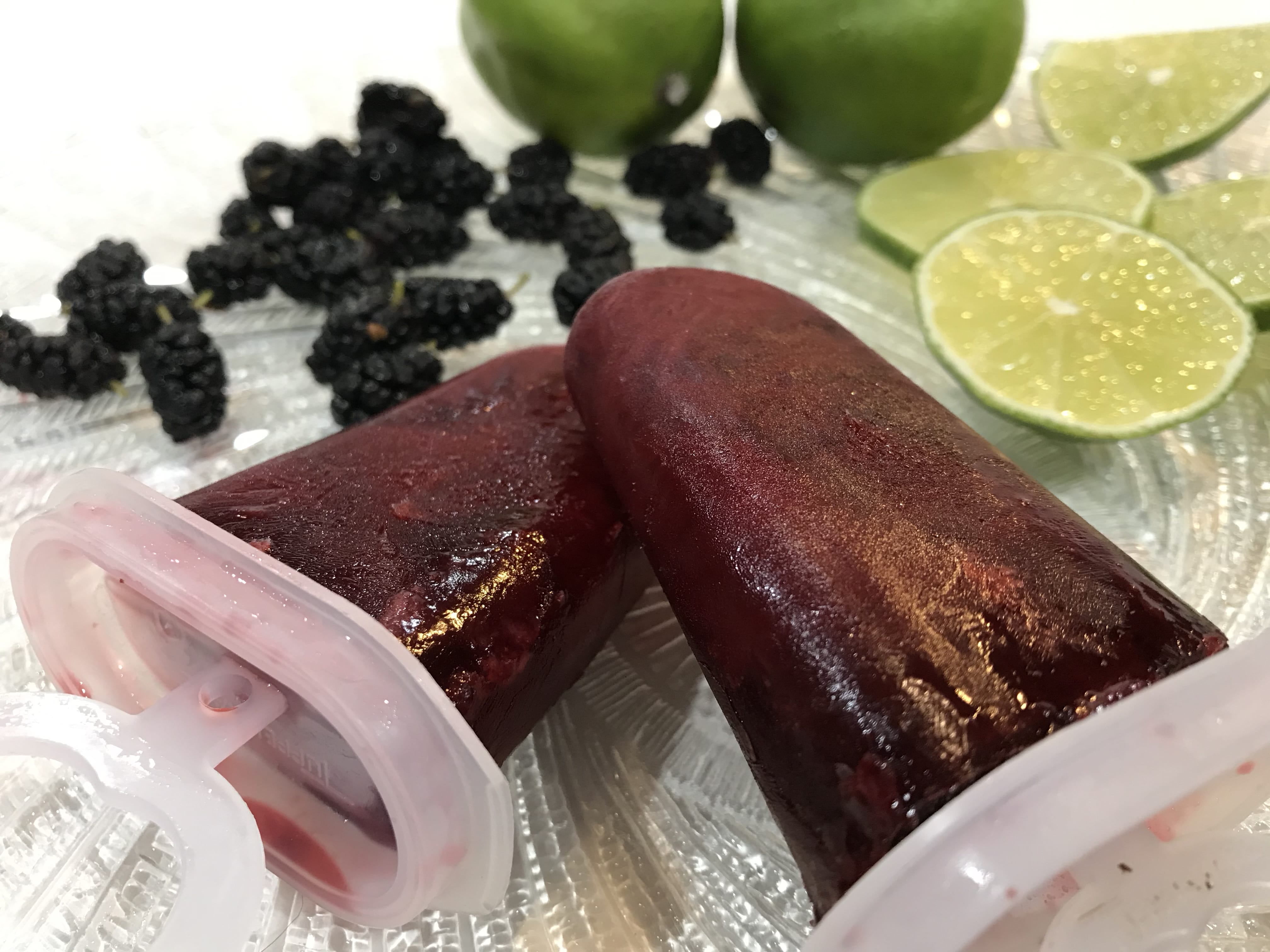 Three-Ingredient Mulberry Lime Popsicles - fuutii.com